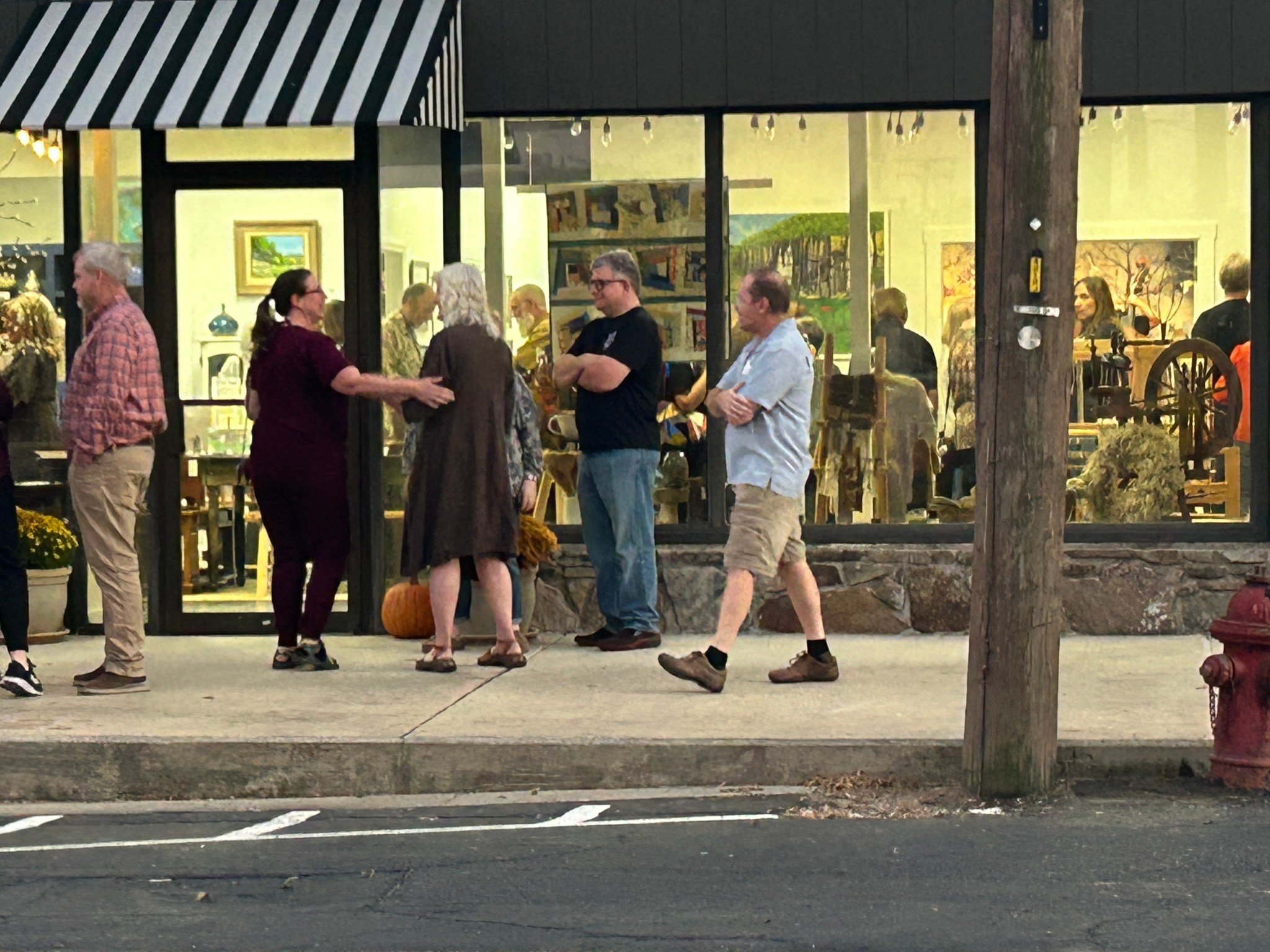 JP Dawes Contemporary Artist – Art, Antiques, Upcycling, Life